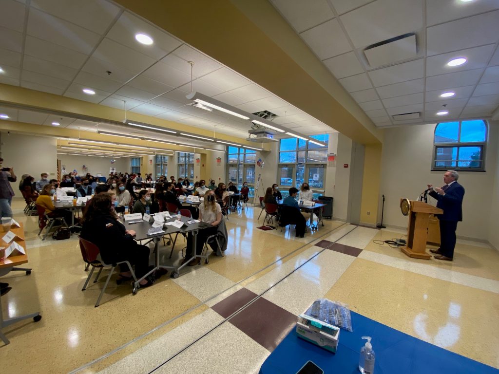 Sen. Fowler gets high school students involved in state government ...